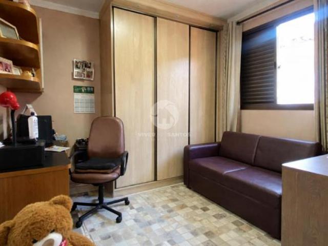 Casa em Villagio no Macuco: 3 Dorms 1 Suíte e Espaço Gourmet Privativo!
