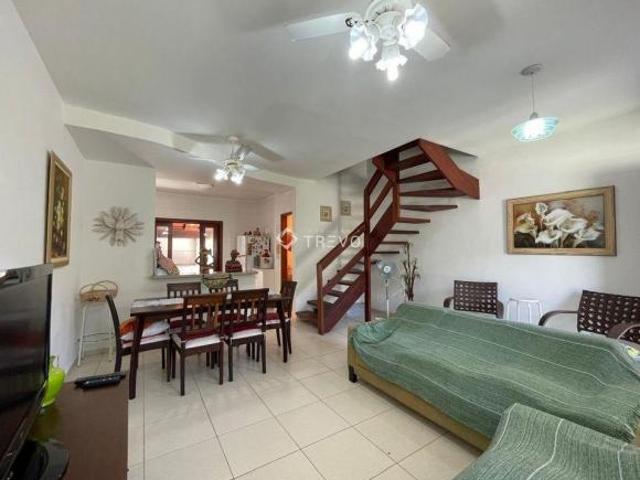 CASA EM VILLAGIO À VENDA 3 DORM/3 WC/2 VAGAS, 104 m² EM BERTIOGA/SP