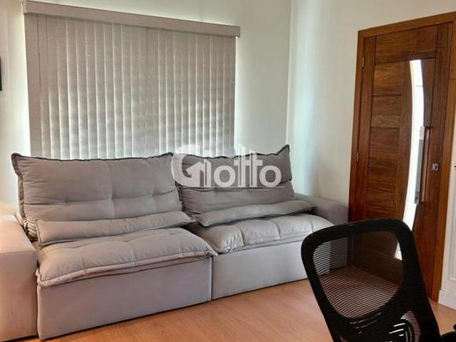 Casa em Villagio à venda no Residencial Algarve, Mogi das Cruzes 2 suítes