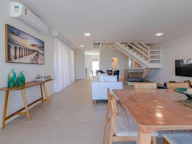 Casa Em Vista Alegre Sede Vinhedo 4 Quartos 5 Banheiros 4 Vagas