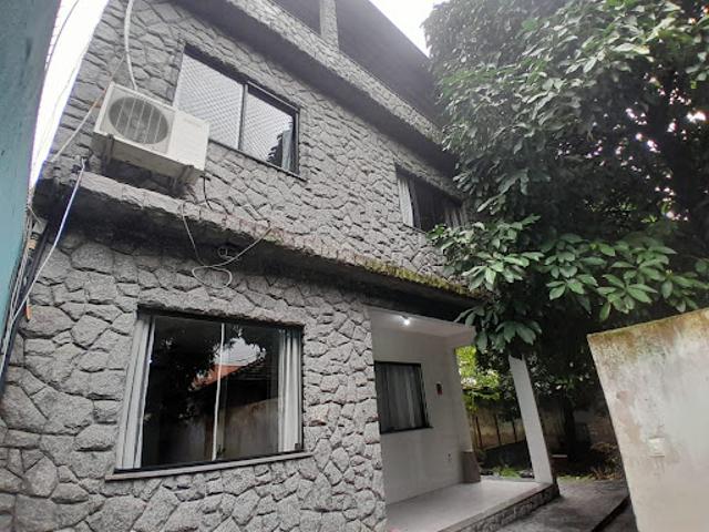 Casa em Zé Garoto, São Gonçalo/RJ de 330m² 3 quartos à venda por R$ 669.000,00