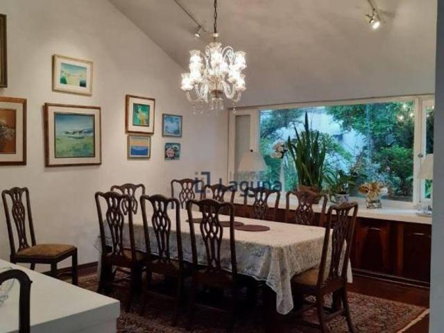 Casa encantadora com jardim magnifico na vila gilda
