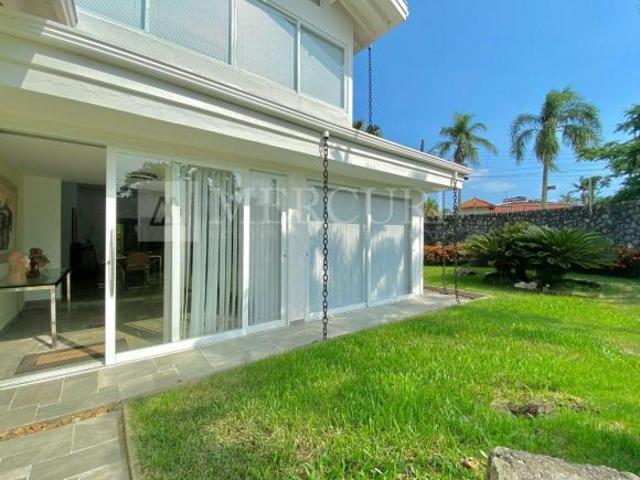 Casa Enseada, 6 Quartos, Piscina e Churrasqueira Imobiliária Guarujá