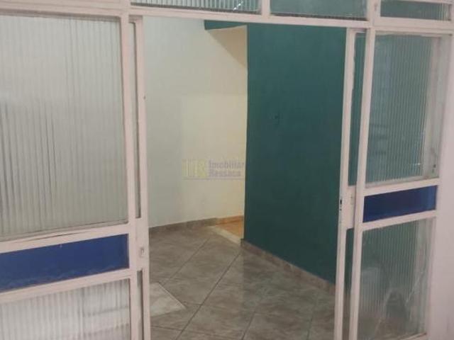 CASA ENTRADA COLETIVA SEM GARAGEM