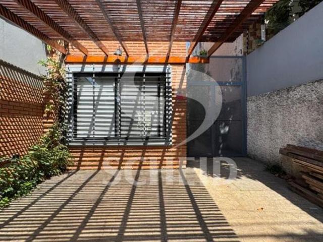 Casa entre Brooklin e Campo Belo com edícula e rooftop