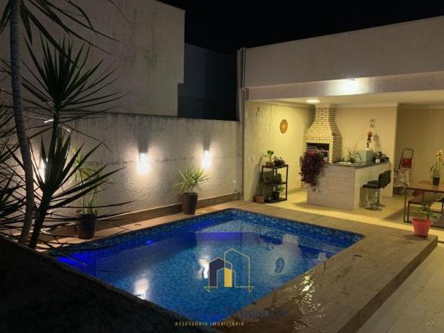 Casa escriturada à venda 4 suítes | CAS Rua 3 Colônia Agrícola Samambaia
