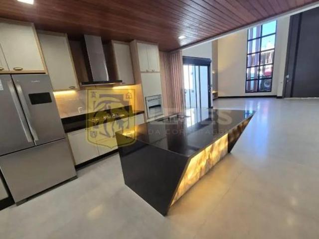 casa escriturada arniqueira em condominio 4 suites armarios planejados piscina