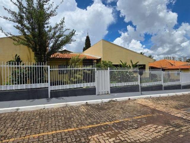 CASA ESCRITURADA E IPTU, 04 QUARTOS, 02 SUITES, CONDOMÍNIO PINHEIRO ARNIQUEIRAS