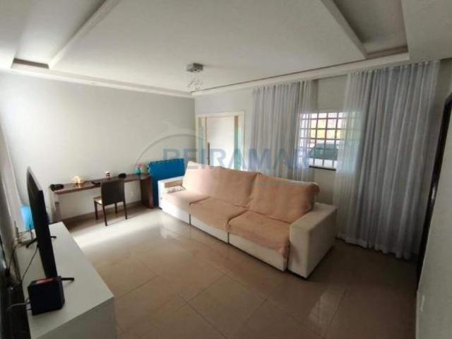 Casa escriturada, 3 quartos 1 suíte, piscina, estrutura para 3 pavimentos – Quadra 4, Sobradinho/D