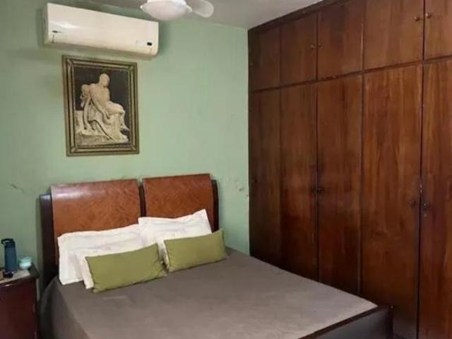 Casa Espaçosa no Jardim América — 4 Quartos, 2 Suítes | 285m²