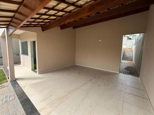 Casa Espaçosa a Poucos Metros da Lagoa em Lagoa Santa – 4 Quartos e Excelente Acabamento