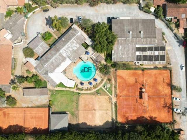 Casa Espaçosa com 5 quartos Lago Sul QI 23