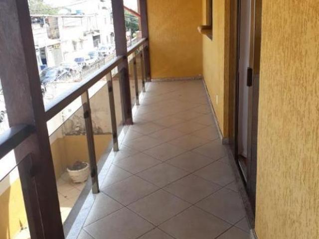 Casa espaçosa com 3/4 quintal e Área Gourmet no Bairro São Pedro