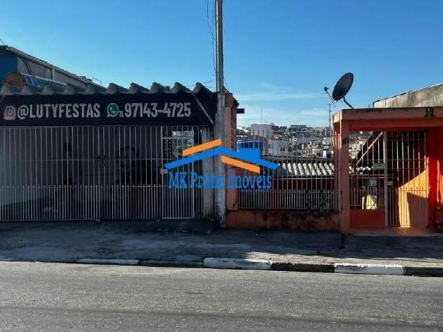 Casa Espaçosa de 220 m² com 6 Quartos – Excelente Oportunidade!