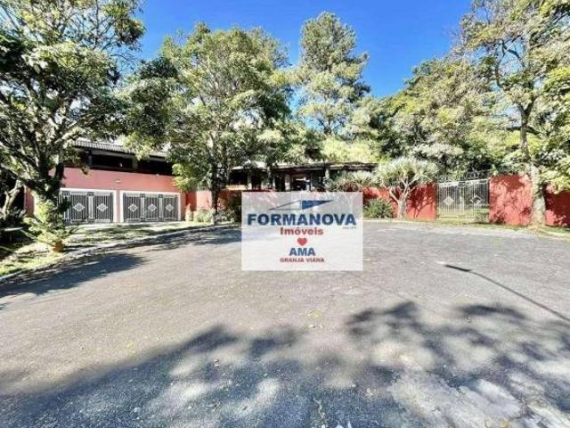 Casa com 5 quartos sendo 3 suítes à venda na Granja Viana Carapicuíba/SP