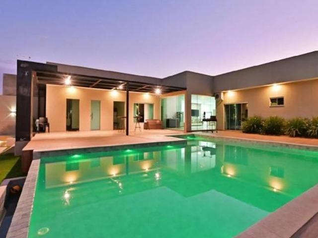 Casa Espetacular na Vicente Pires Rua 12 981156004