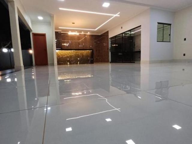 Casa Espetacular no Condomínio Bela Vista — Santo Antônio de Goiás | 3 Suítes, 550m²