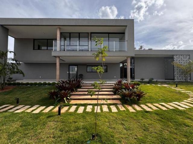 Casa espetacular no Jardim Botânico: Quadra 8, Conjunto C