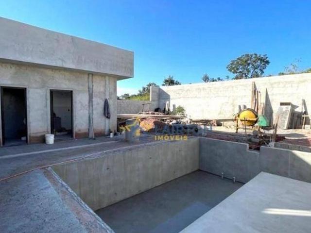 ? Casa Espetacular no Jardim Centenário – Ampla, Completa e Pronta para Receber Você! ?