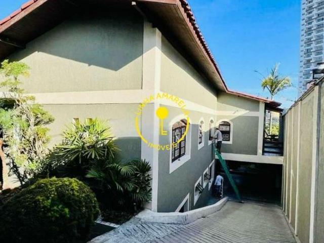 Casa Espetacular à Venda, a apenas 80 metros do Metrô Vila Sônia Linha Amarela