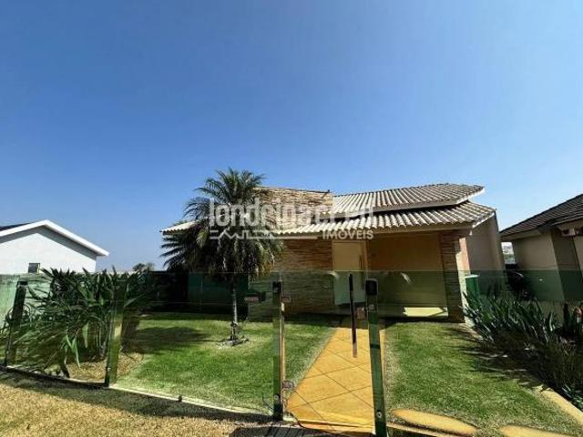 Casa Espetacular com 4 Dormitórios 2 Suítes, Piscina, Área Gourmet, 413m² de Construção em Terreno
