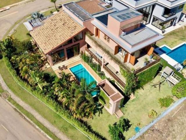 Casa espetacular com 5 suítes, piscina e um estilo único, Vida Real
