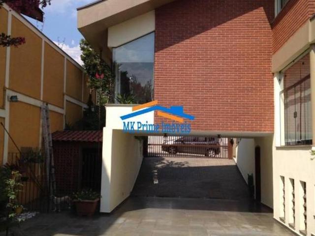 Casa Espetacular com 3 Suítes, Área de Lazer e 6 vagas City América
