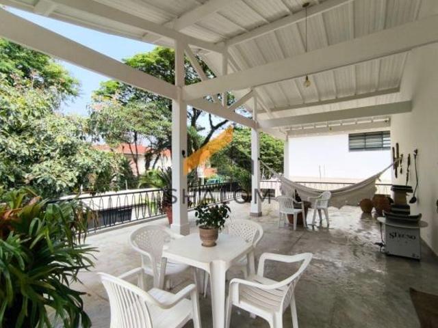 Casa Espetacular com Sustentabilidade e Conforto Próximo à USP
