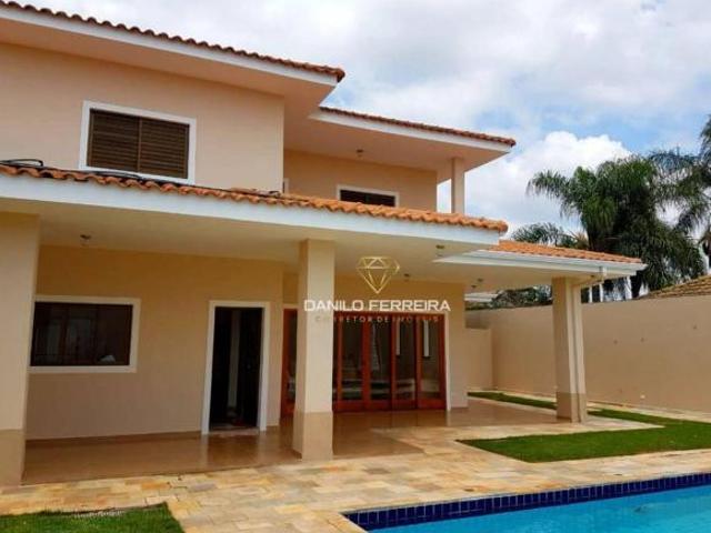 Casa Espetacular de 5 Suítes no Condomínio Flora Ville em Boituva, SP