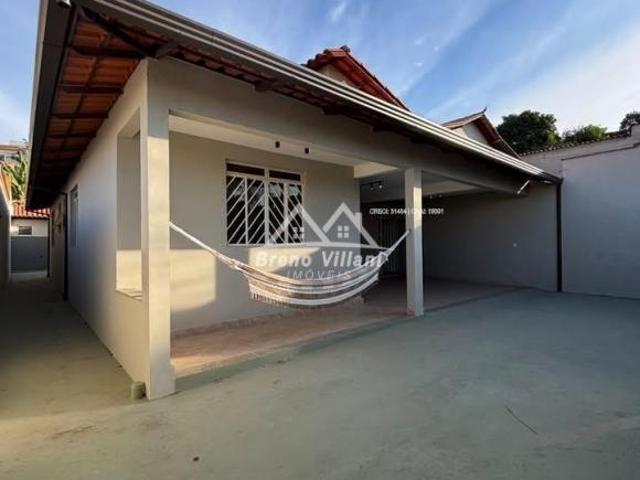 CASA ESPETACULAR DE 5 QTS, 4 VAGAS, ESPAÇO GOURMET – BAIRRO ITACOLOMI