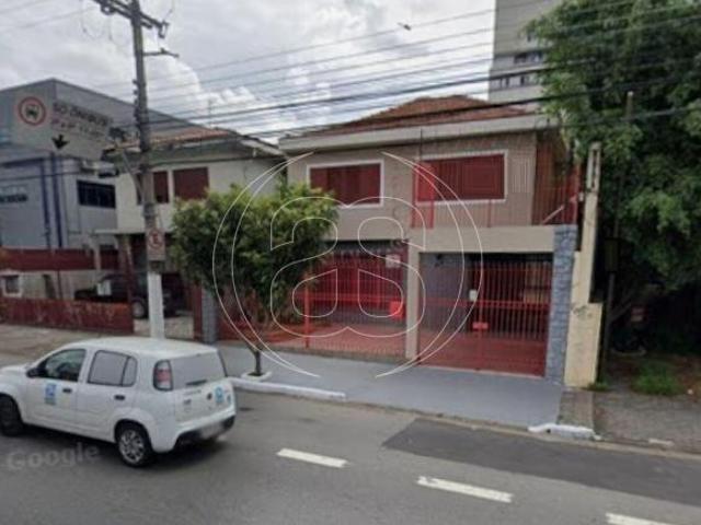 CASA ESPETACULAR, EM ÓTIMA LOCALIZAÇÃO, COM ESPAÇO DE SALÃO DE FESTA