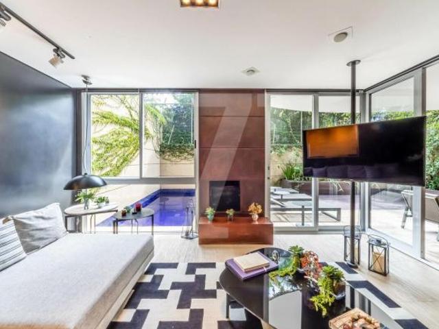 Casa espetacular em condomínio de alto padrão no Alto de Pinheiros