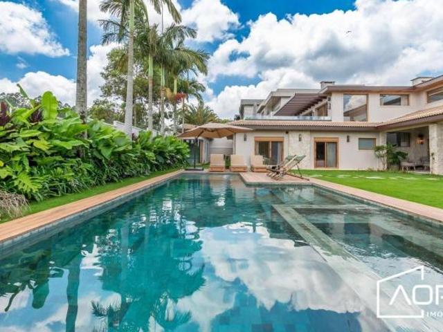 Casa espetacular Tamboré X