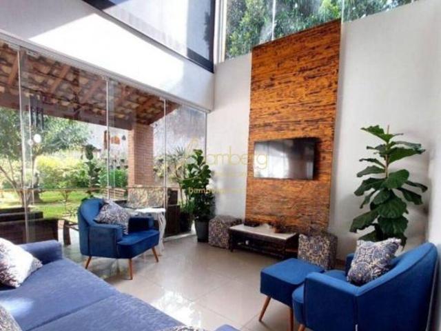 CASA ESPLENDOROSA A VENDA EM INTERLAGOS