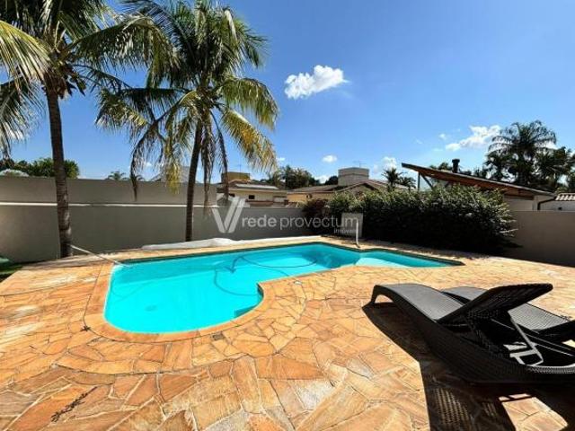 Casa Estância Paraíso Locação/Venda 3 suítes