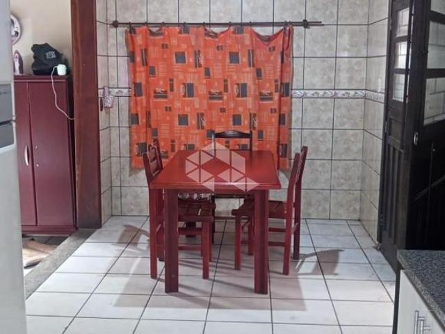 Casa Esteio, bairro Centro, 3 dormitórios, sendo 1 suíte, 2 banheiros, 2 vagas d