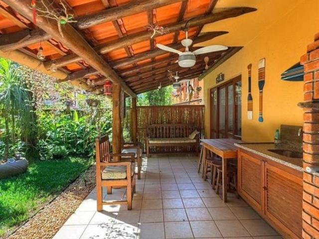 Casa estilo Bali em Cond Fechado | Praia de Camburi | Área de Lazer | Serviço de Praia