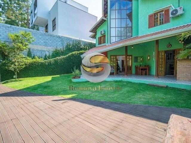 CASA ESTILO CAMPESTRE, LINDA, 3 SUÍTES. ÓTIMOS ACABAMENTOS