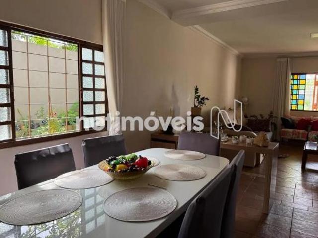 Casa Estilo Chácara no Bandeirantes