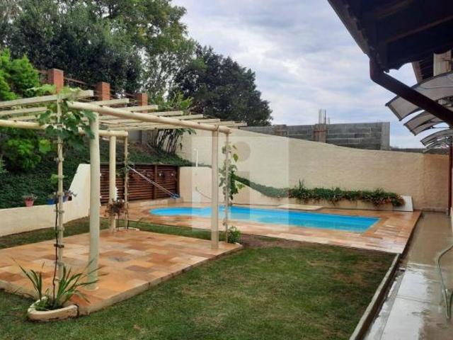 Casa estilo chácara no Caminhos de San Conrado