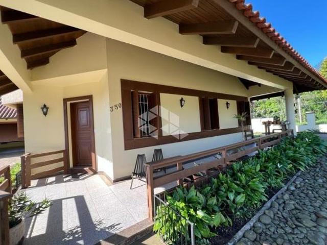 Casa estilo Chácara no Jardim Europa