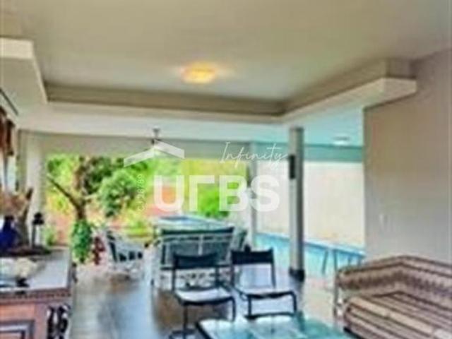 Casa estilo colonial a venda em Pirenópolis