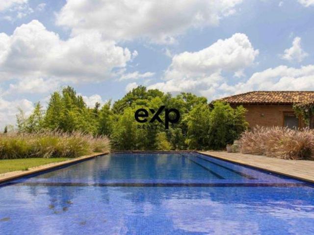 Casa estilo fazenda no Condomínio Fazenda da Grama