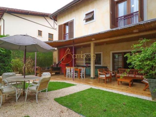 CASA ESTILO MEDITERRANEO COM 309M² 3 SUÍTES, 3 VAGAS, JARDIM NO ALTO DA BOA VISTA