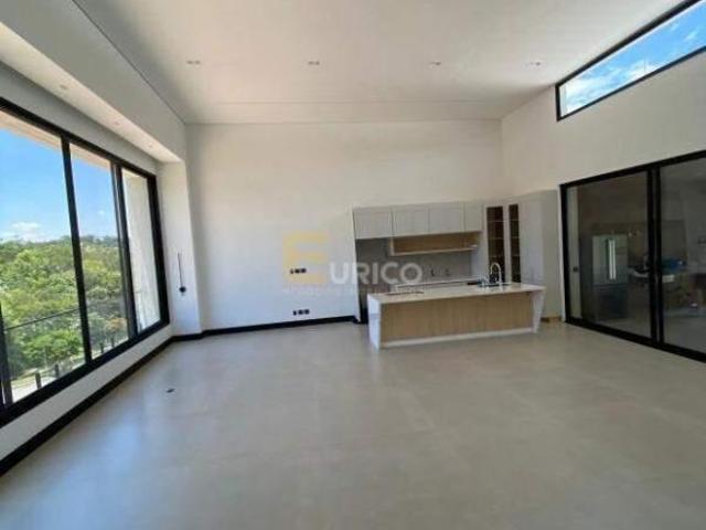 Casa Estilo Sobrado de Alto Padrão à Venda no Residencial Santa Mônica em Itupeva/SP