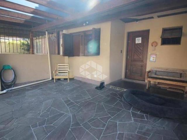 Casa estilo sobrado 3 dormitórios e 2 vagas Hípica / Zona sul de Poa