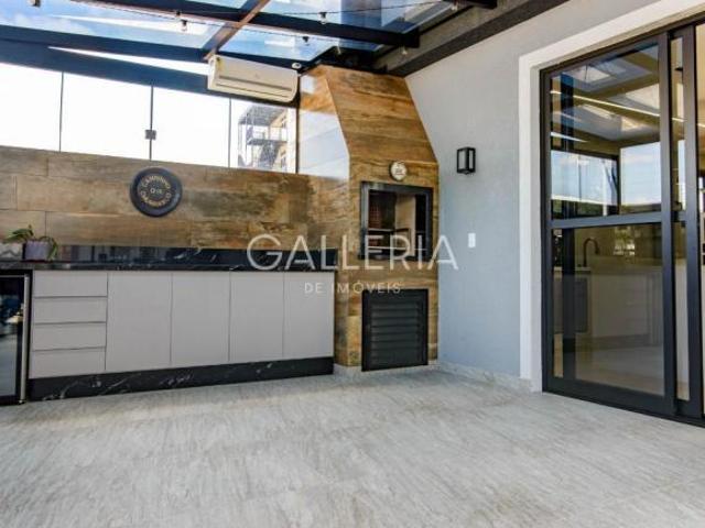 Casa face norte com 3 suítes à venda no bairro Portão