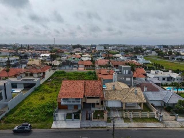 Casa Fora de Condomínio 3 Dormitórios Bairro Zona Nova