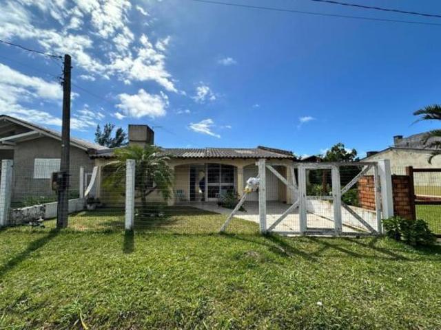 Casa Fora de Condomínio 3 Dormitórios Bairro Arco Íris