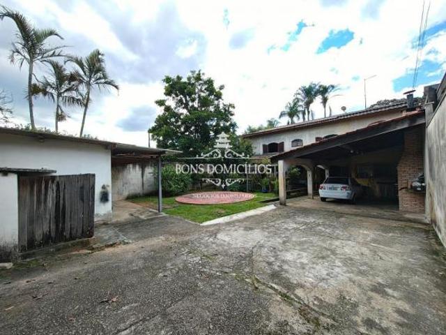 CASA FORA DE CONDOMÍNIO COM ÓTIMO TERRENO PROX. DA GRANJA VIANA